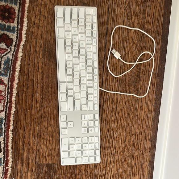 Apple | Computers, Laptops & Parts | Wired Apple White Keyboard With ...